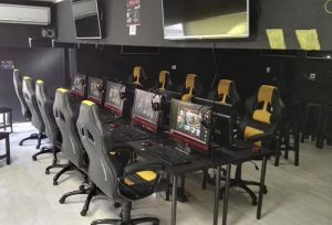 Bares gaming y centros de eSports en España